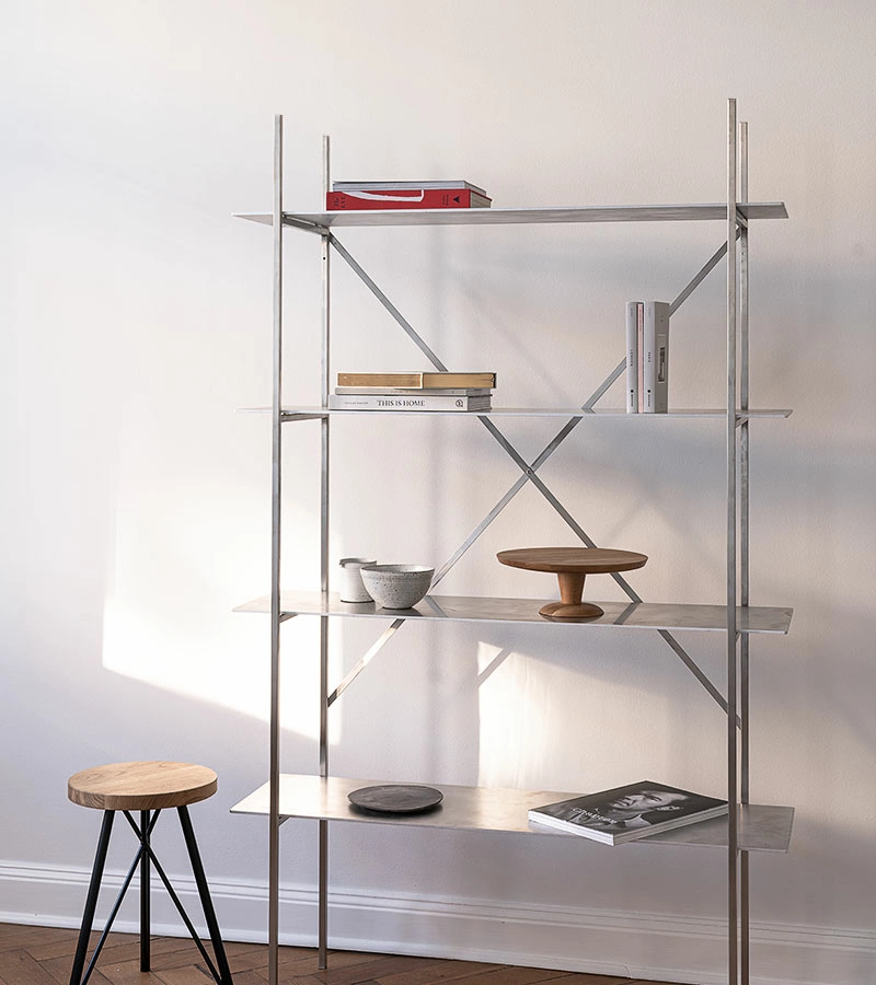 NUTSANDWOODS – Aluminium Shelf